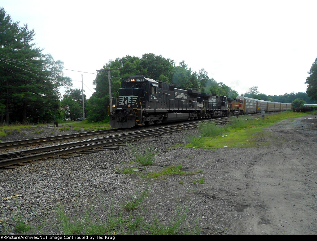 NS 8784, NS 9237 & BNSF 5469
